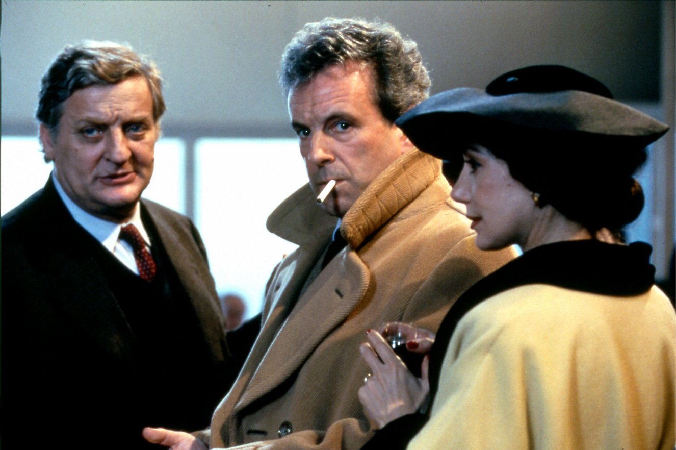 Maigret - Maigret's War of Nerves (E21) (1996) | Cinematheque | ČSFD.cz