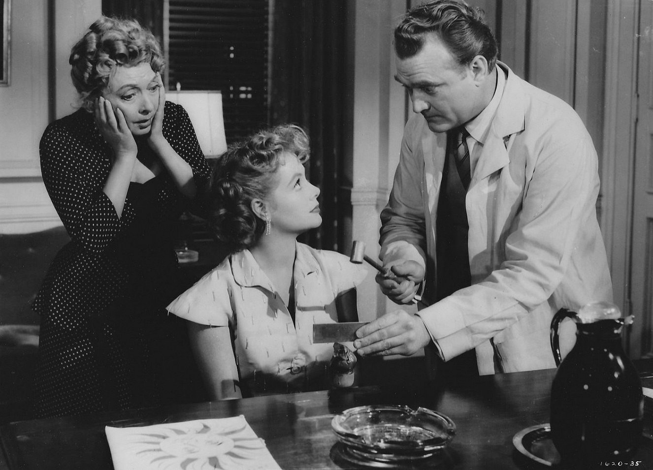 The Great Diamond Robbery (1954) | ČSFD.cz