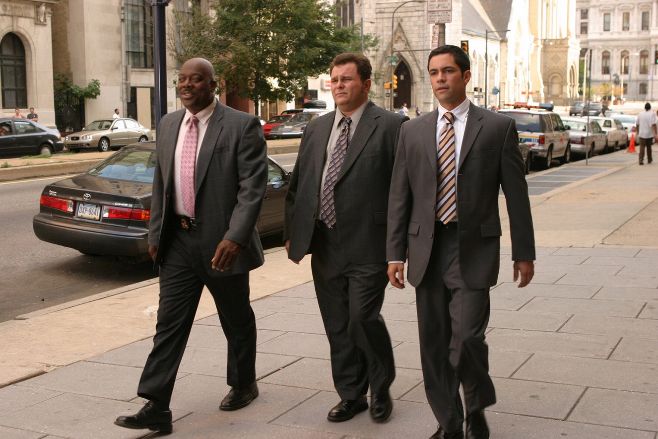 Odložené případy - Rodina (S03E01) (2005) | ČSFD.sk