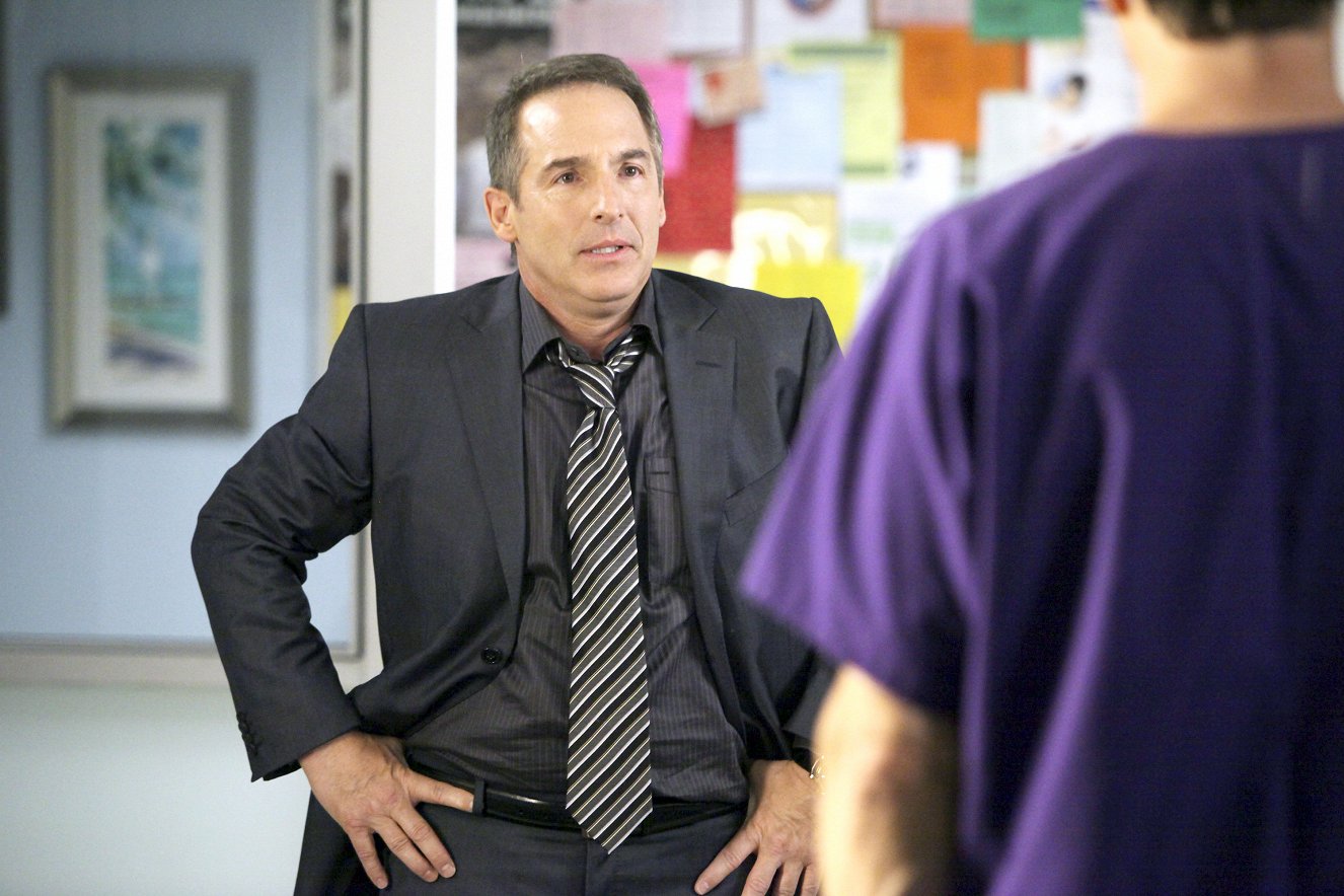 Prywatna praktyka - Śmierć w rodzinie (S03E01) (2009) | ČSFD.cz