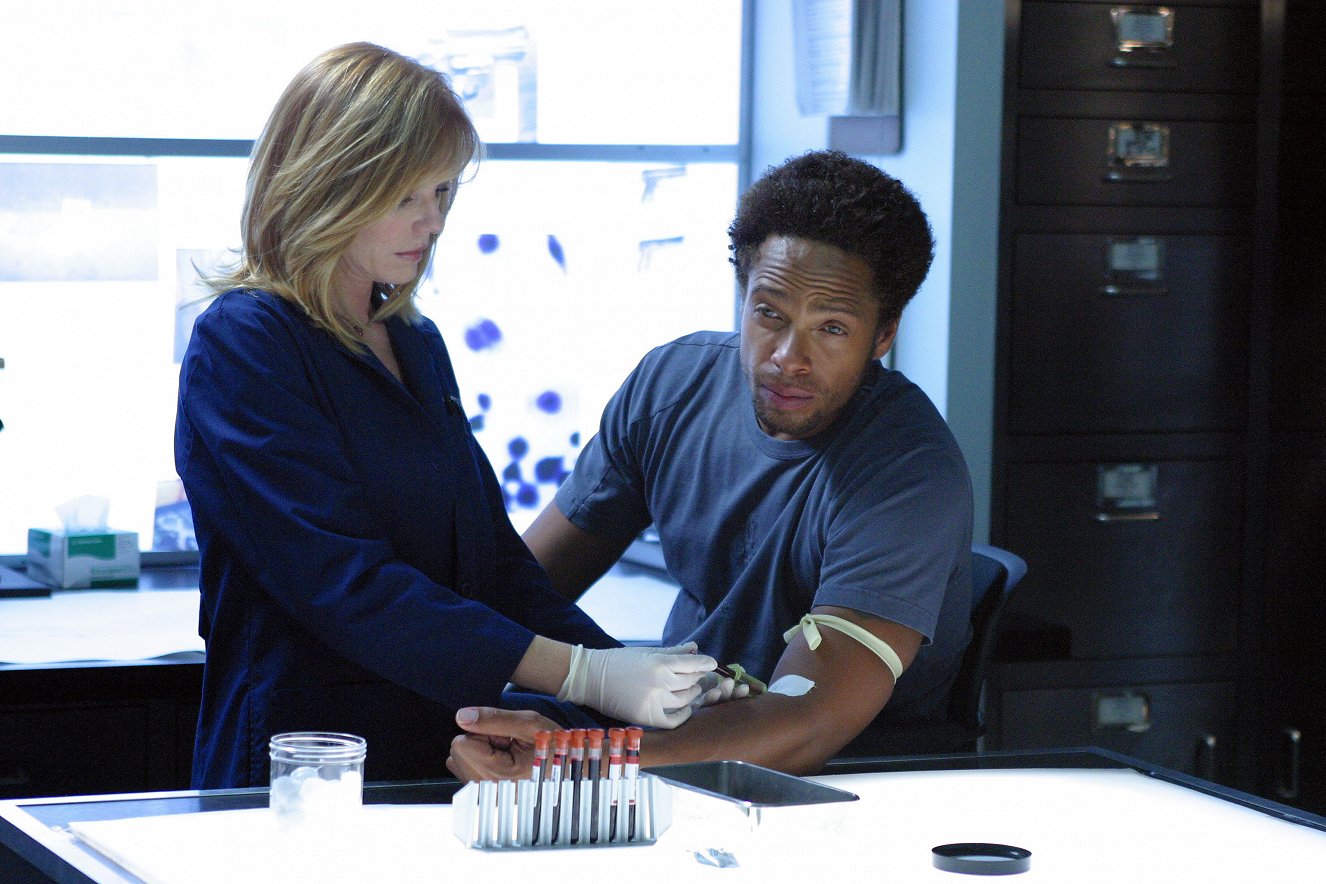 CSI: Crime Scene Investigation - Crow's Feet (S05E04) (2004) | ČSFD.cz