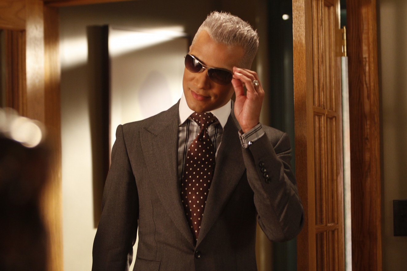 Being Erica - Adam's Family (S03E11) (2010) | ČSFD.cz