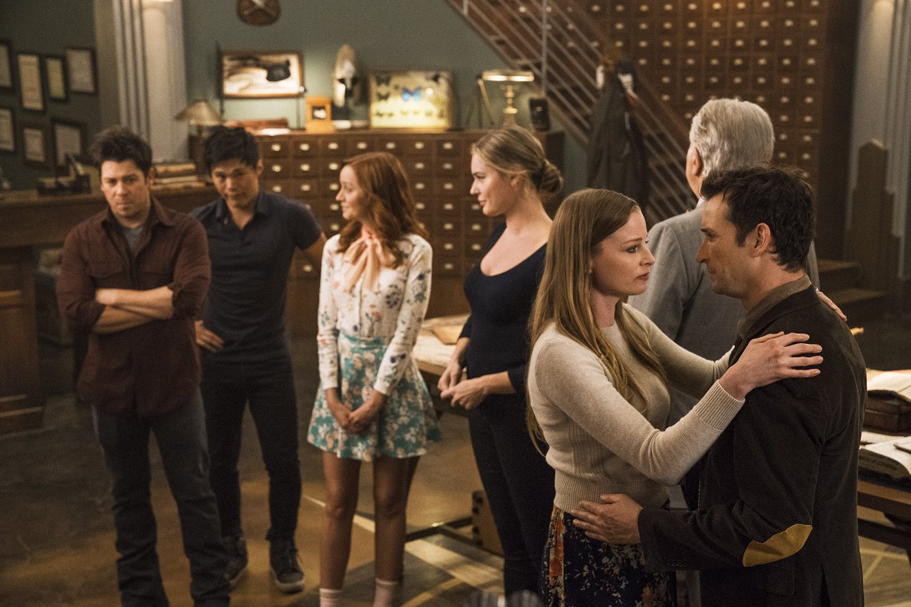 The Librarians - And the Graves of Time (S04E06) (2017) | ČSFD.cz