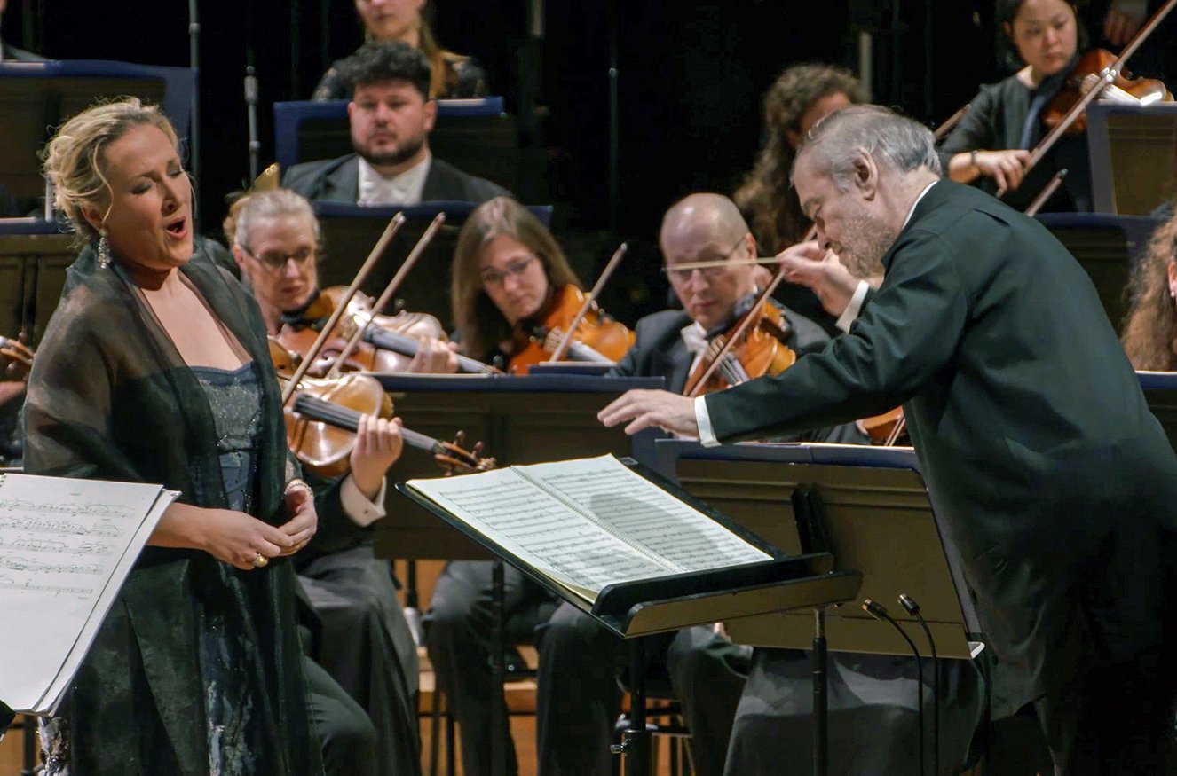 Valery Gergiev dirige Strauss et Mahler (2020) | ČSFD.sk