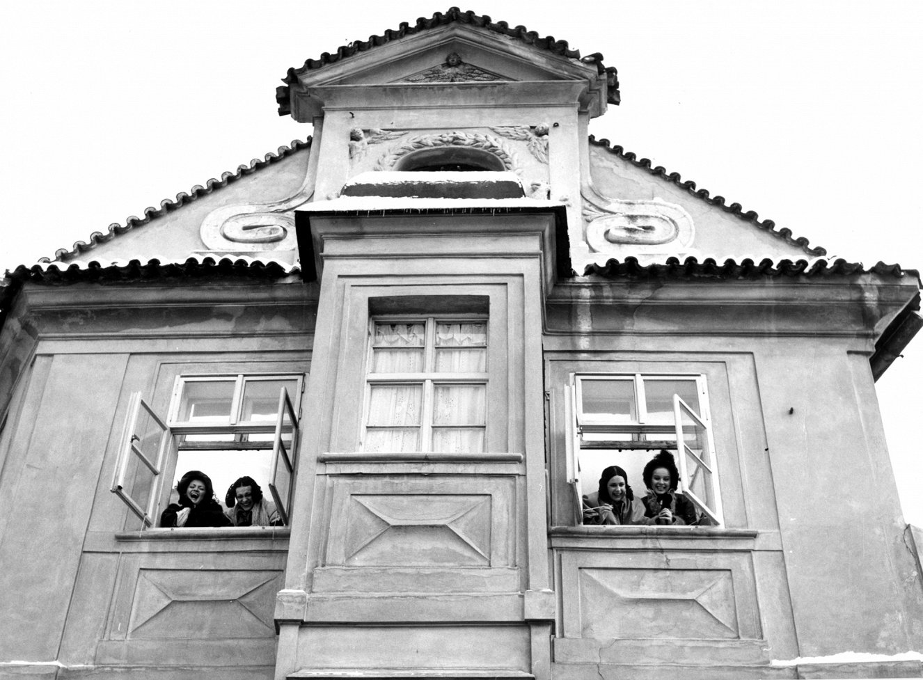 Arabesky (1987) | ČSFD.cz