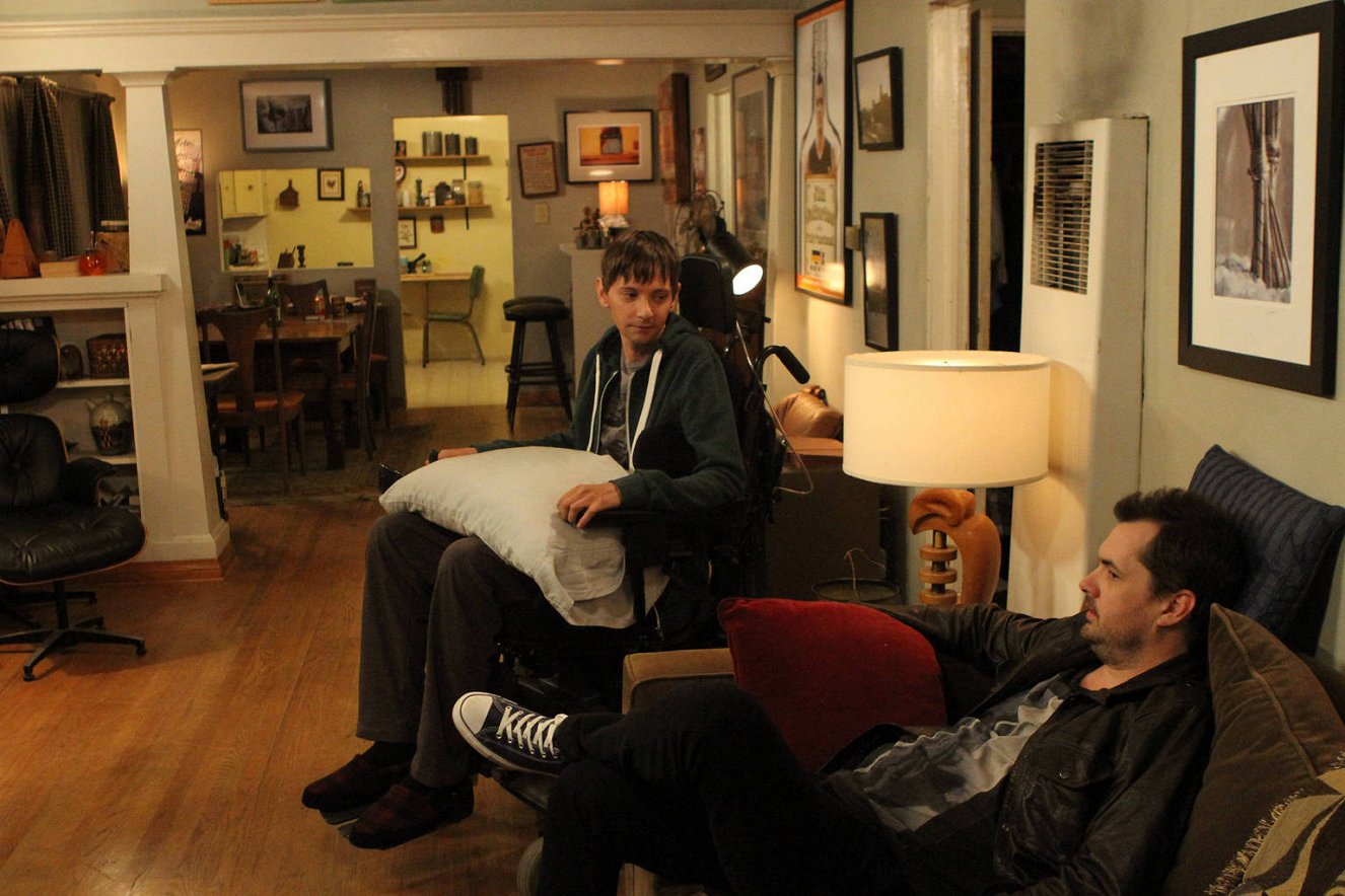 Legit - Health (S01E07) (2013) | ČSFD.cz