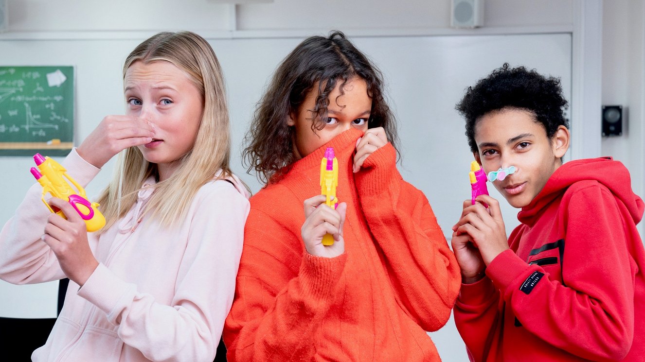 Klassen - Gutter er noe dritt (S02E50) (2020) | ČSFD.cz