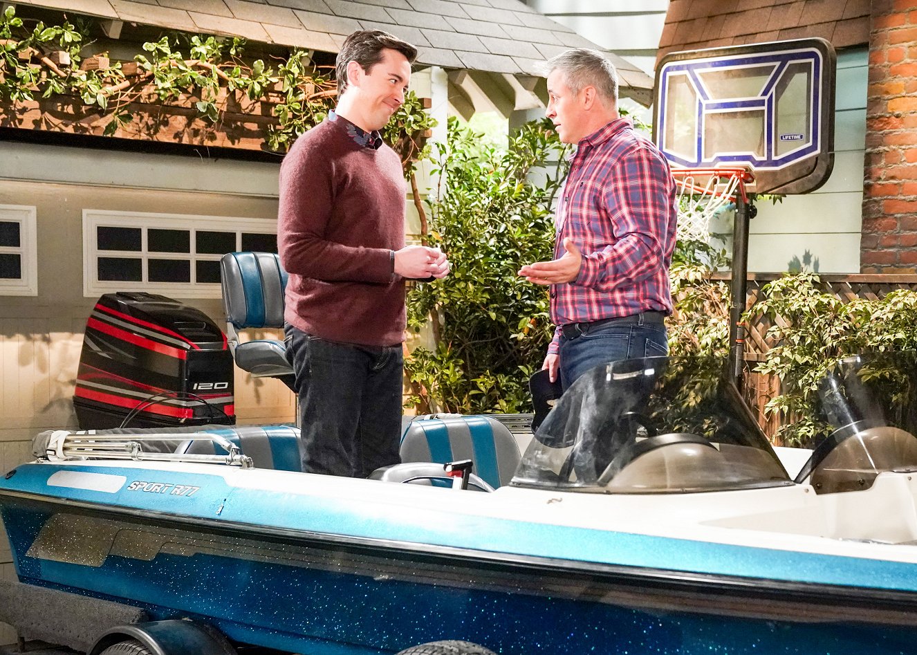 Man with a Plan - Dude, Where's My Boat? (S04E07) (2020) | ČSFD.cz