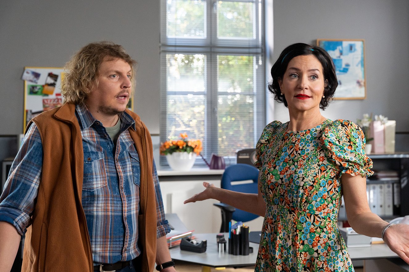 Die Rosenheim-Cops - Eine ganz krumme Tour (S23E05) (2023) | ČSFD.sk