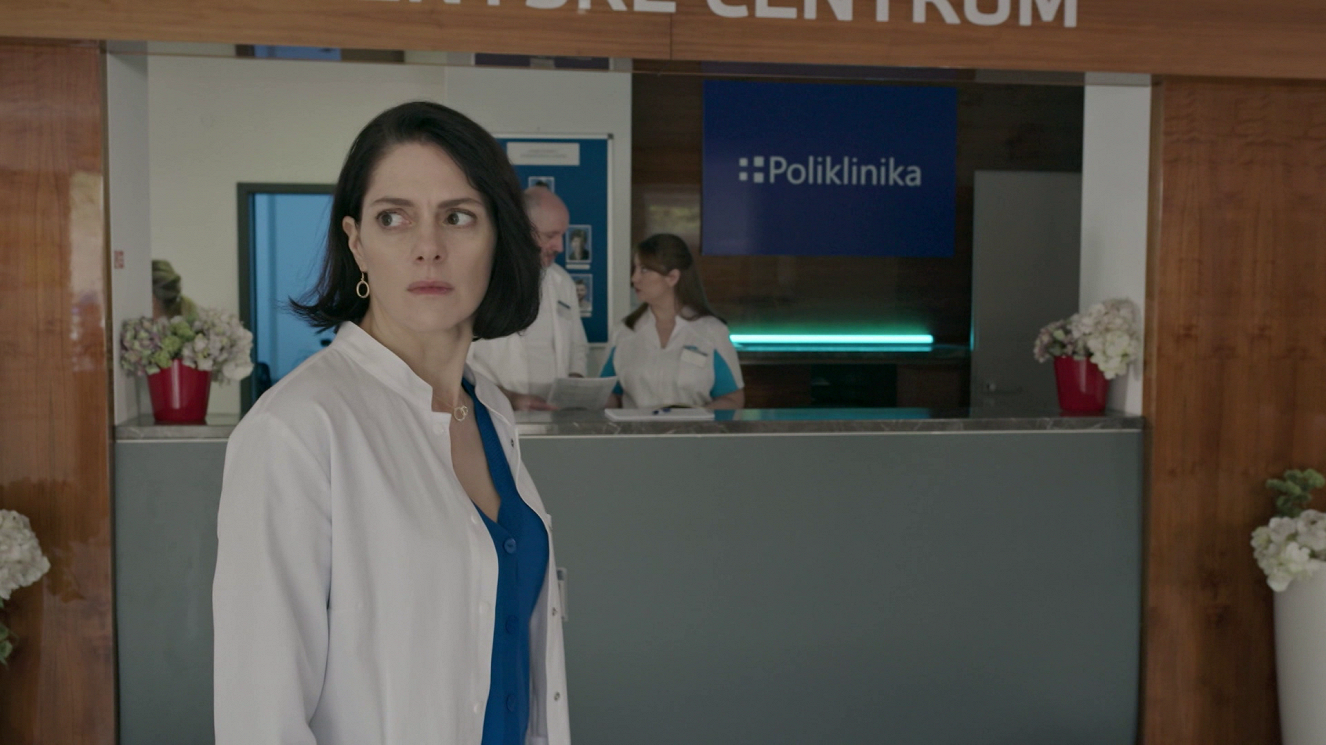 Zrada (2024) | Epizody | ČSFD.cz