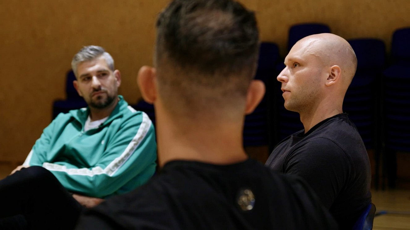 Leo og de farlige - Alt var fucked (E01) (2024) | ČSFD.cz