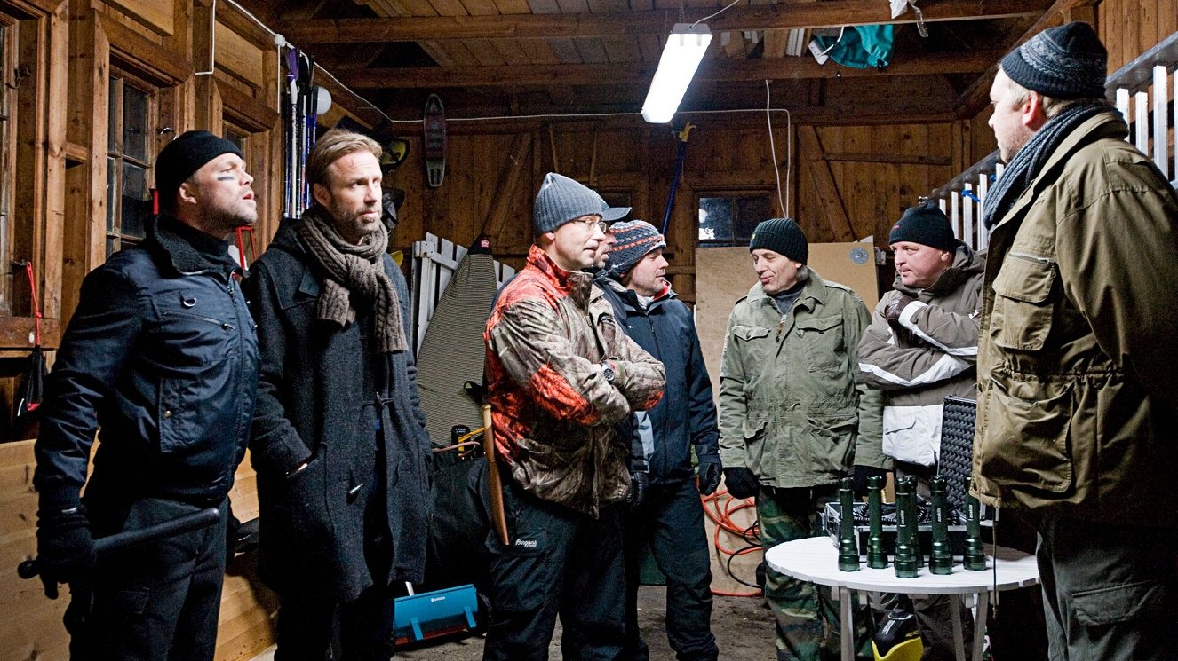 Helt perfekt - Opp å stå (S04E09) (2014) | Galerie - Z epizody | ČSFD.cz