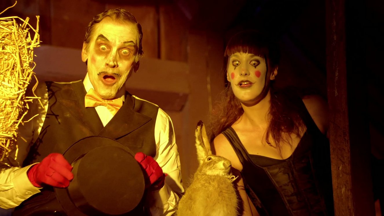 Alleluia! The Devil's Carnival (2016) | ČSFD.cz