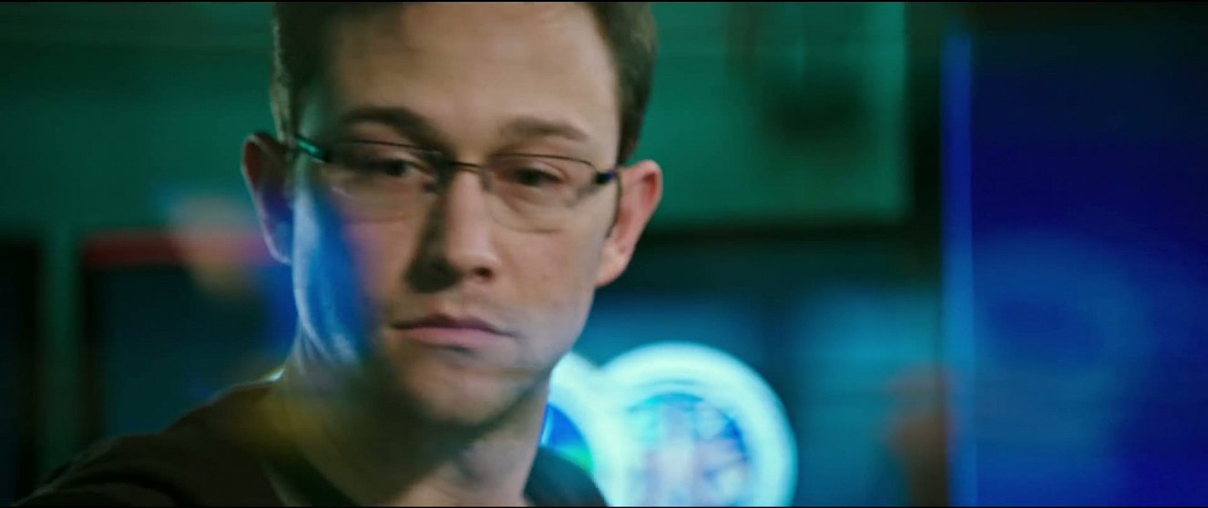 Snowden (2016) | ČSFD.cz