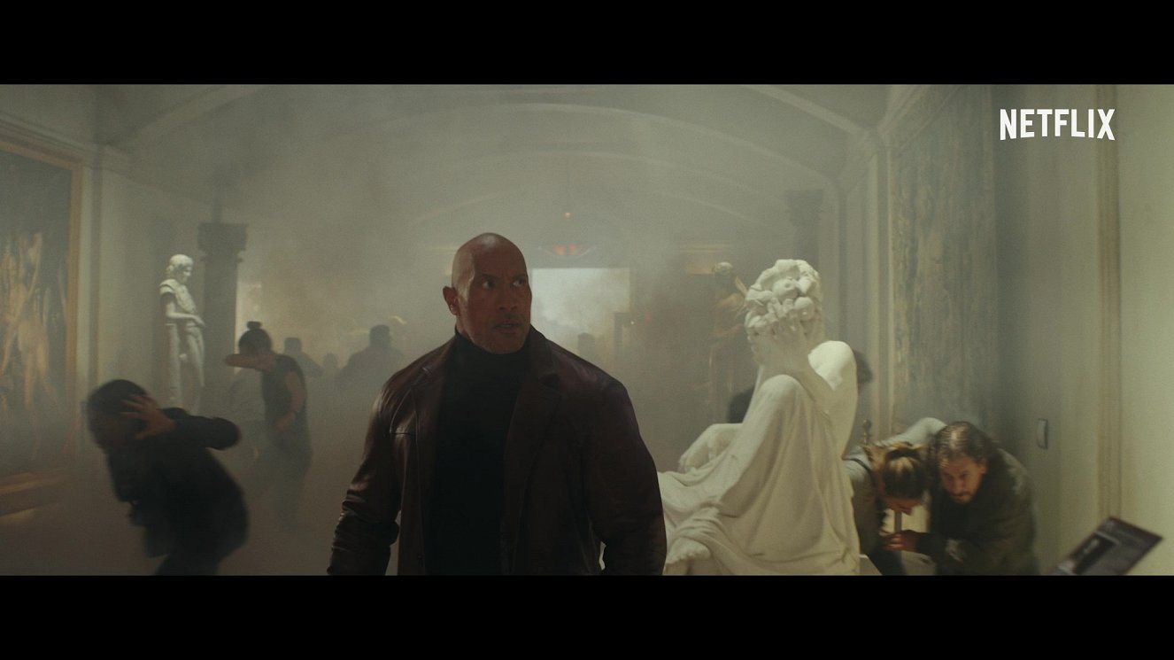 Red Notice (2021) | ČSFD.cz