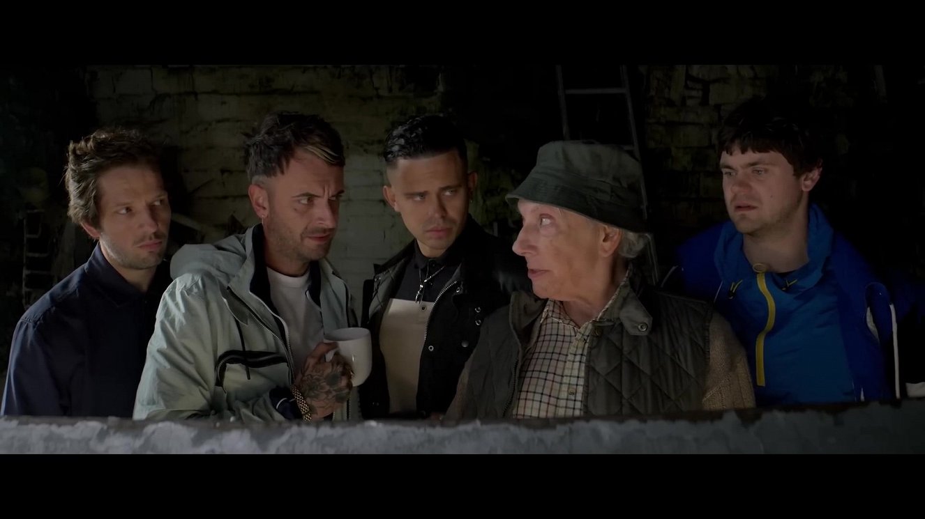 Brassic (2019) | ČSFD.cz