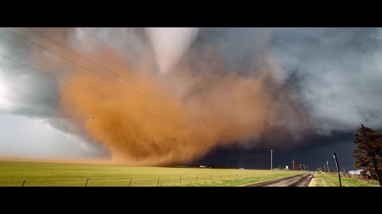 Supercela (2023) | ČSFD.cz