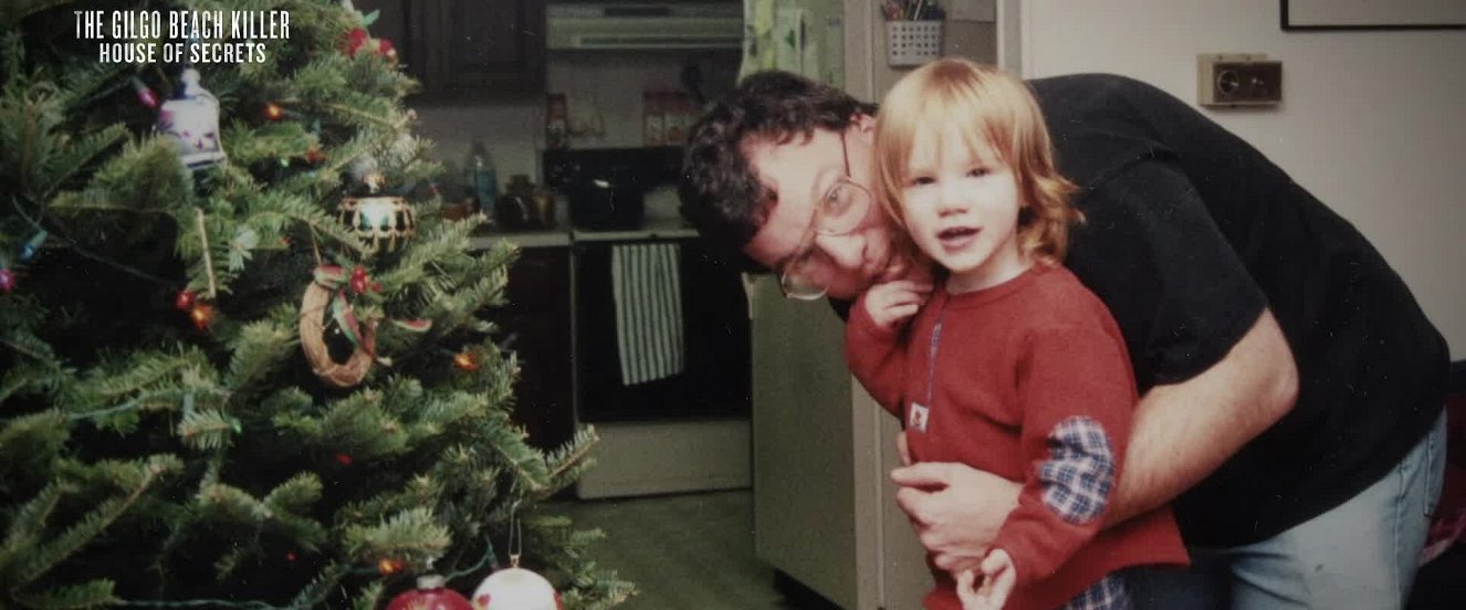The Gilgo Beach Killer: House of Secrets (2025) | ČSFD.cz