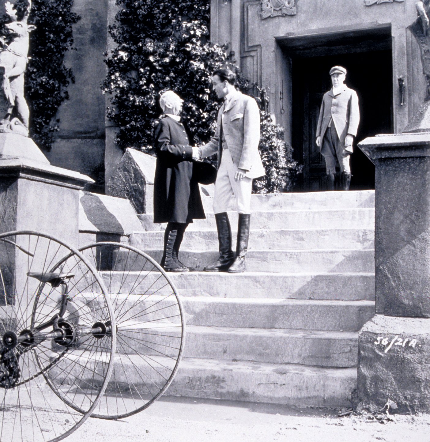 Miles Malleson | ČSFD.cz