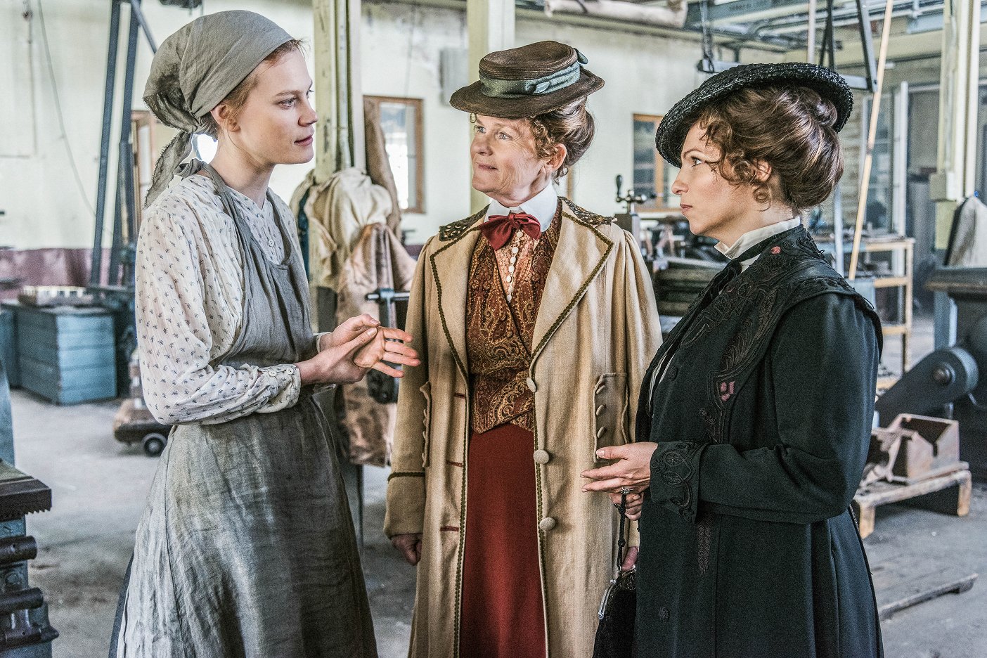 Electra Hallman | ČSFD.cz