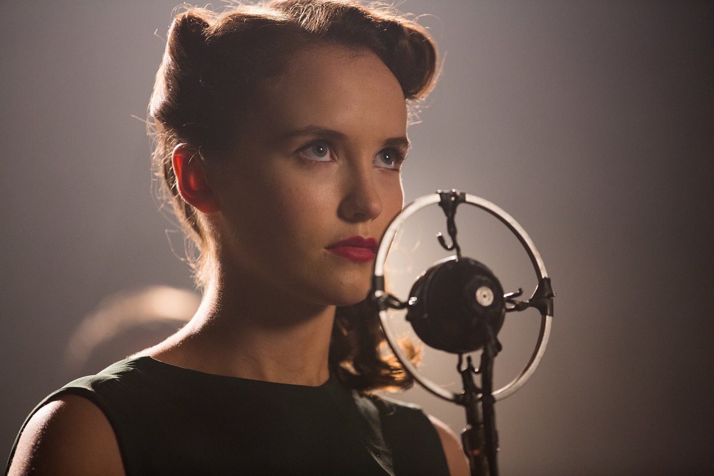 Julia Brown | Galerie - Z filmu | ČSFD.cz