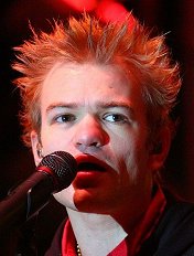 Sum 41: Sake Bombs and Happy Endings - Live in Tokyo (2003) | ČSFD.cz