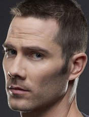 Čisto platonicky - Episode 1 (S03E01) (2026) | ČSFD.sk