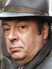 Sarah & Duck - Bouncy Ball (S01E07) (2013) | Creators | ČSFD.cz