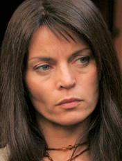 Na dobre i na złe - Niepokojące objawy (S06E13) (2004) | ČSFD.cz