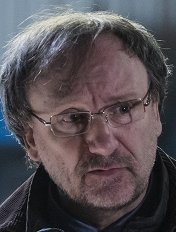 Better Call Saul: Constructing the Super Lab (2019) | ČSFD.cz