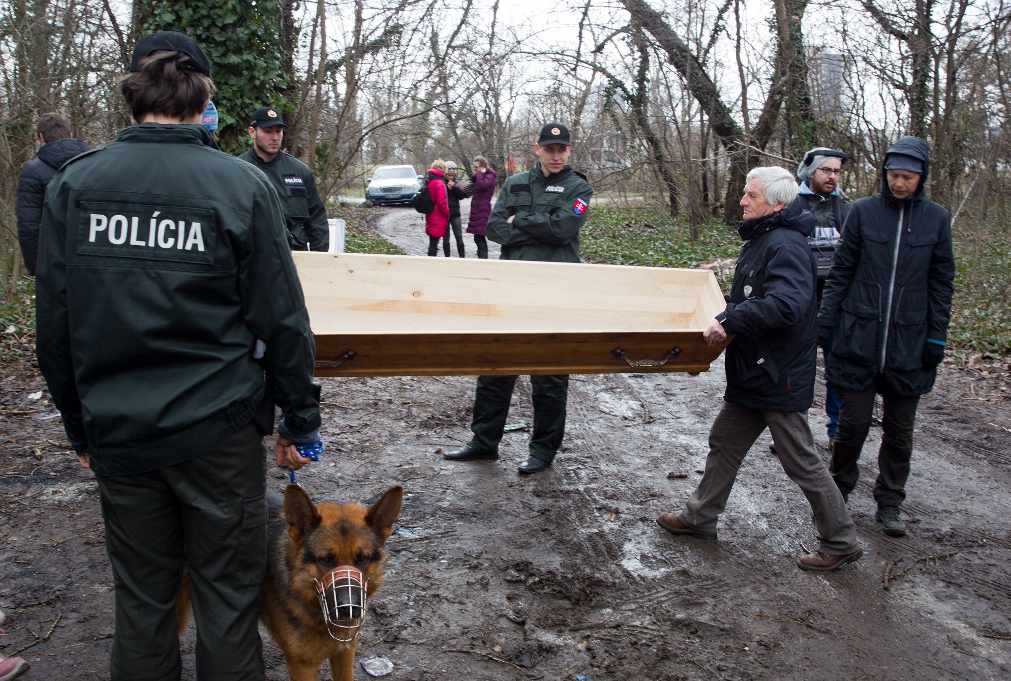 Rodinné prípady (2012) | ČSFD.sk