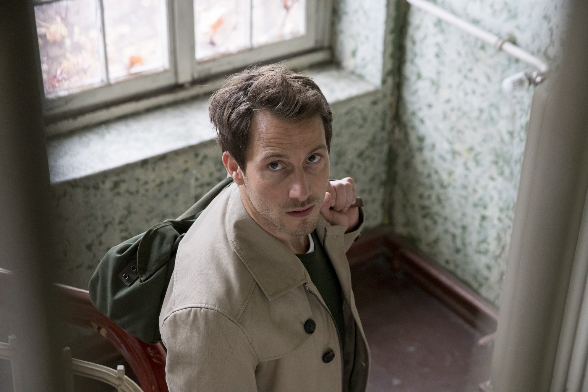 Bad Cop: Zlý polda - Já jsem ty (E01) (2017) | ČSFD.cz