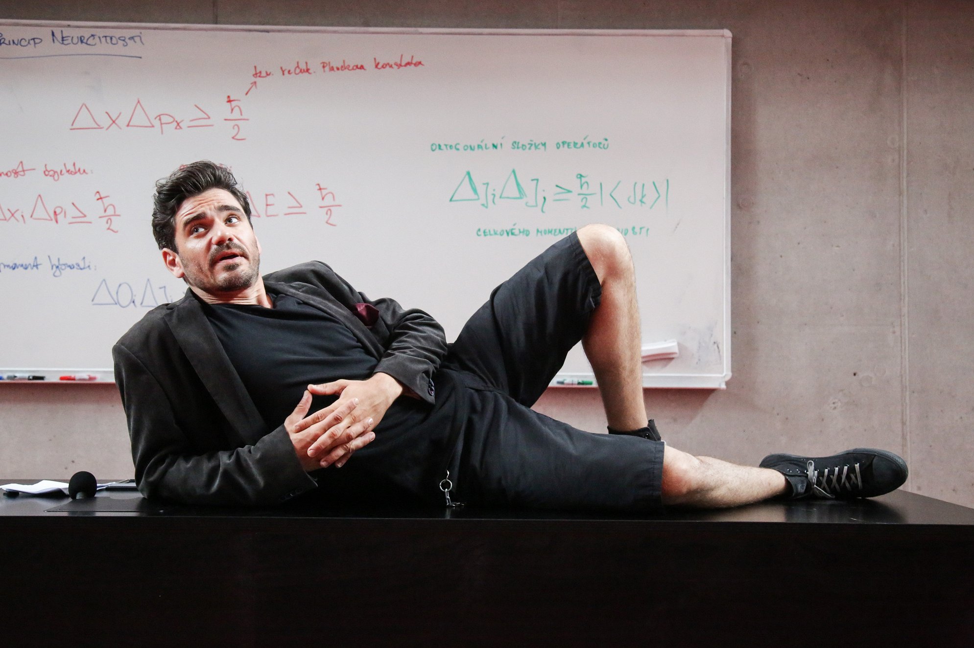 Einstein - Případy nesnesitelného génia - Balistika (S01E02) (2020 ...