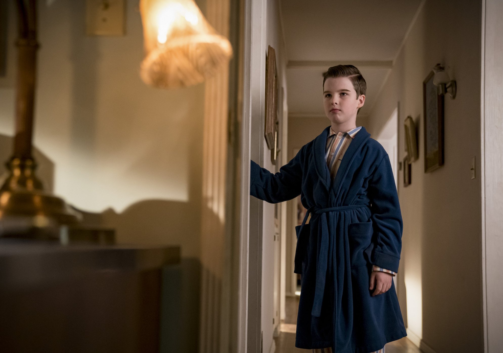 Young Sheldon - A Slump, a Cross and Roadside Gravel (S03E14) (2020 ...