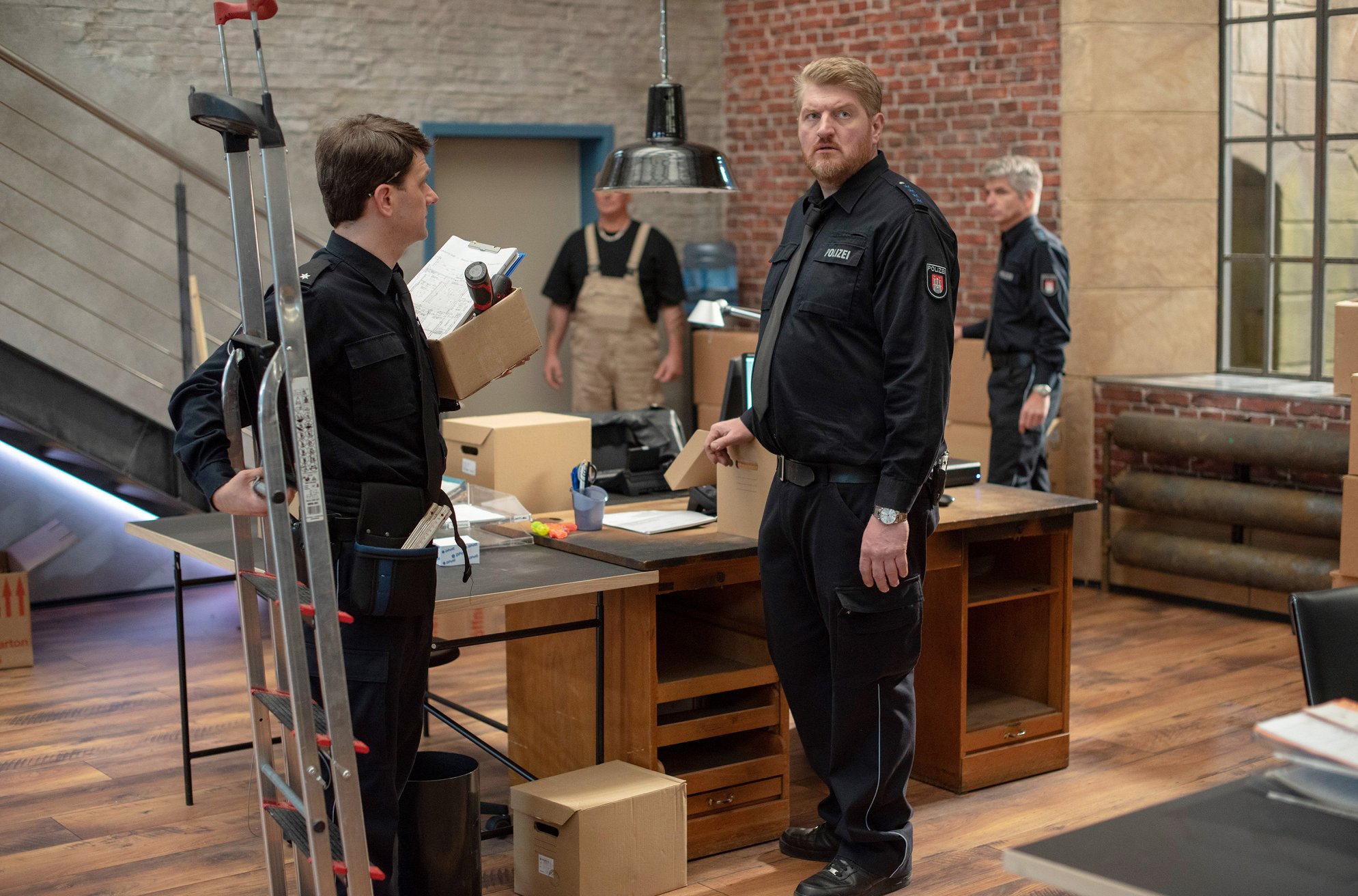 Großstadtrevier - Das neue Revier (S33E01) (2020) | ČSFD.cz