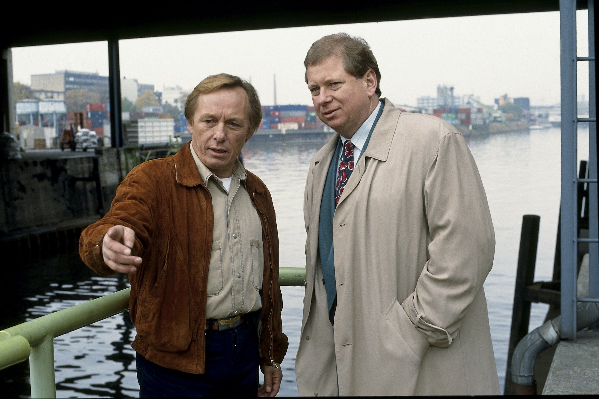 A Case for Two - Eine seltsame Zeugin (S13E05) (1993) | ČSFD.cz