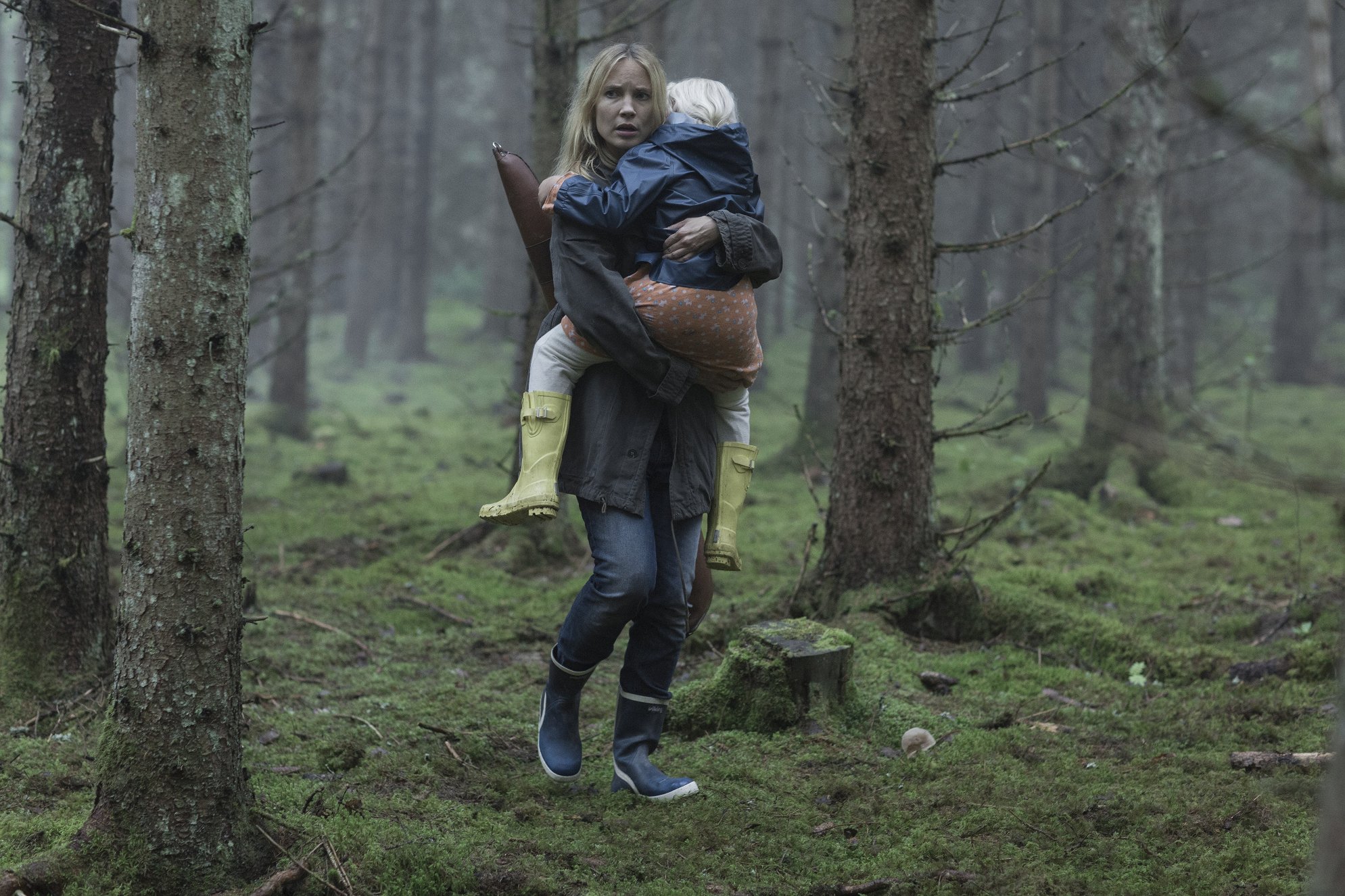 Jordskott - Season 1 (S01) (2015) | Galerie - Ze série | ČSFD.cz