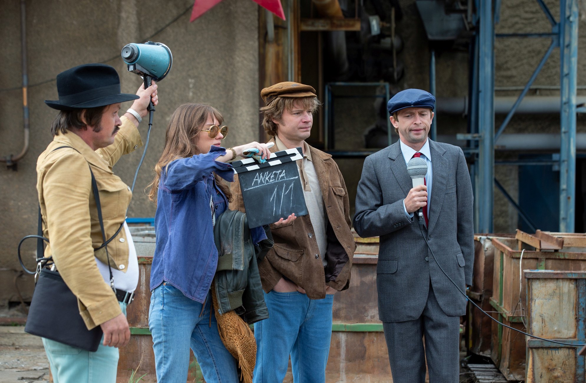 Volha - FOXTERIÉRY (E01) (2023) | ČSFD.cz