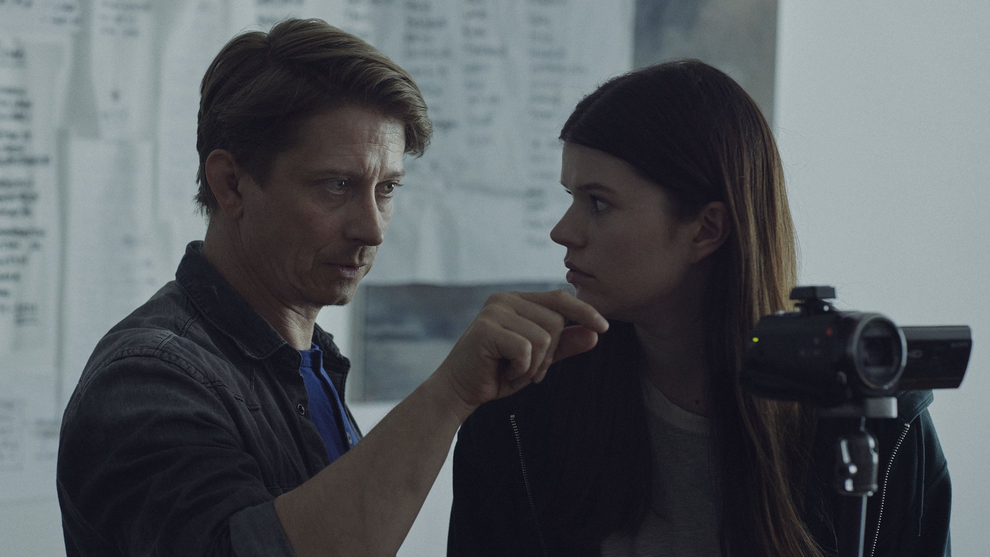 Kurjen kirous - Varo humalaista jänistä (E07) (2025) | ČSFD.sk