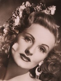 Constance Moore | Galerie - Z filmu | ČSFD.cz