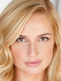 Amy Rasimas Holt | ČSFD.cz