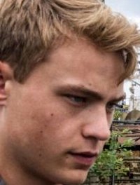 Dennis Mojen | Galerie - Z filmu | ČSFD.cz