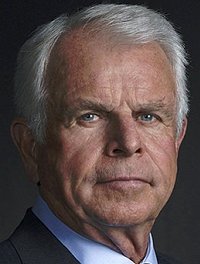 William Devane | Biografie | ČSFD.cz