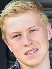 Knox Gibson | ČSFD.cz