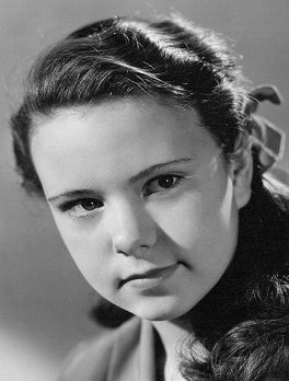Obliging Young Lady (1942) | ČSFD.cz