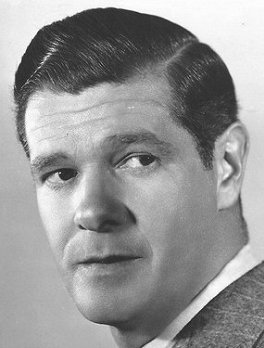 Broadway Through a Keyhole (1933) | Creators | ČSFD.cz