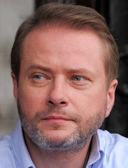 Na dobre i na złe - Niepokojące objawy (S06E13) (2004) | ČSFD.cz