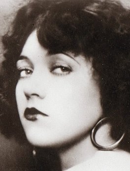 She Loved Him Plenty (1918) | Creators | ČSFD.cz