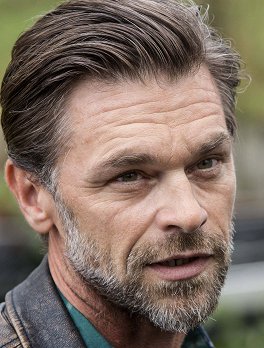 Intelligence - Don't Break Your Brother's Heart (S01E04) (2006 ...