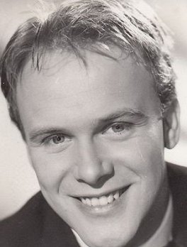 Manolescu - Die fast wahre Biographie eines Gauners (1972) | ČSFD.cz